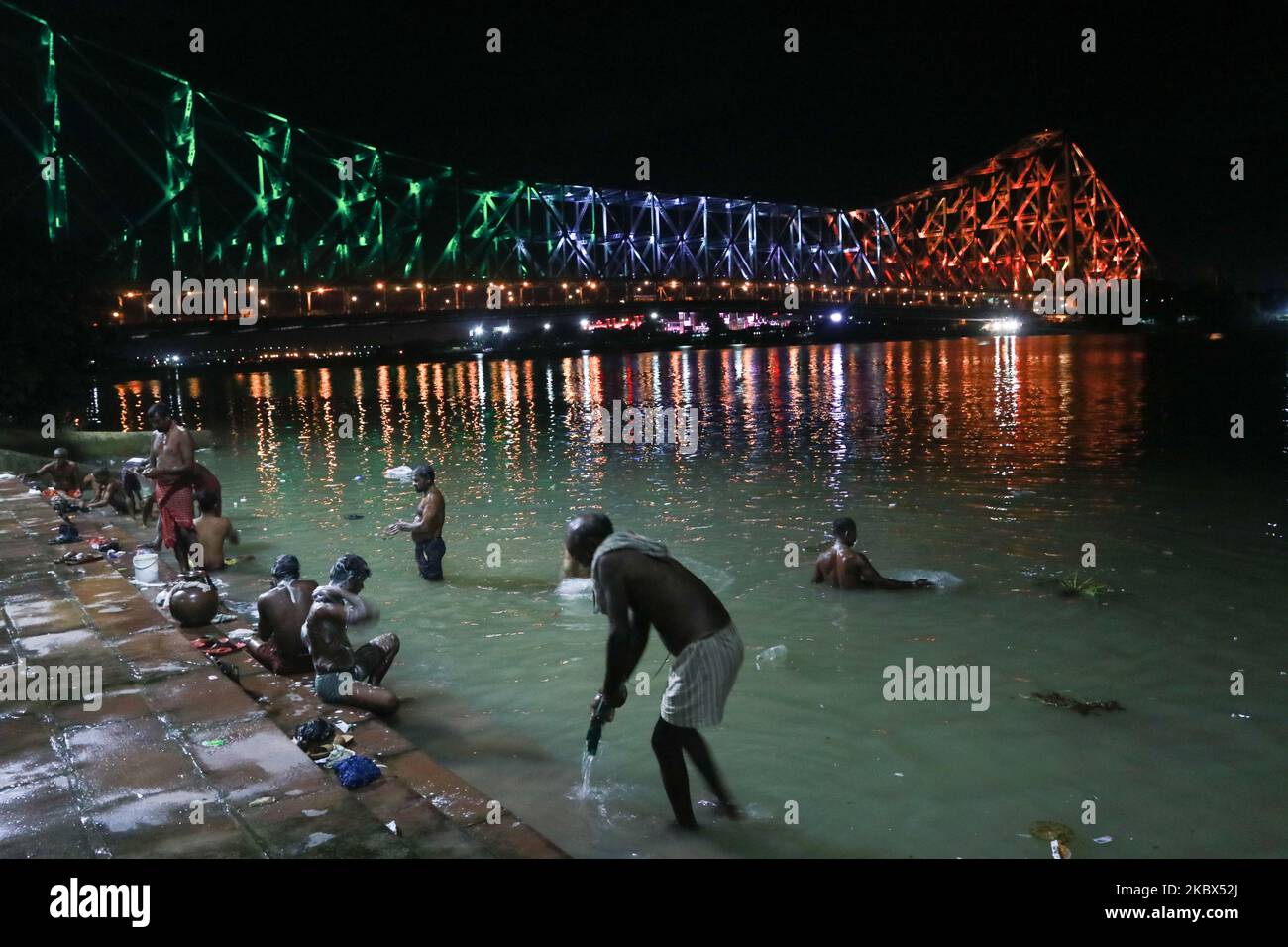 Howrah bridge night hi-res stock photography and images - Alamy