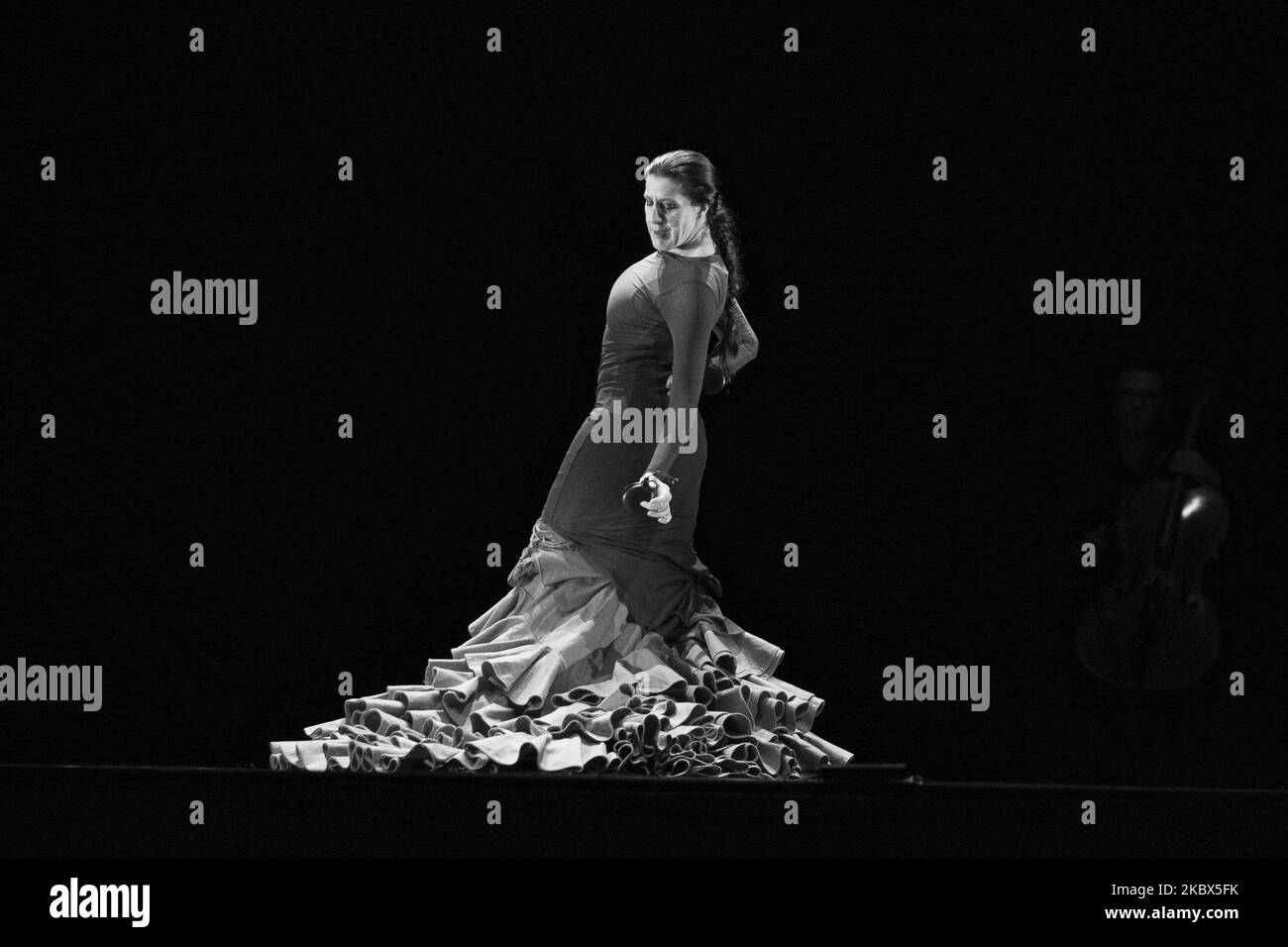 (Editor's note: Image converted to black and white) The dancer Maria ...