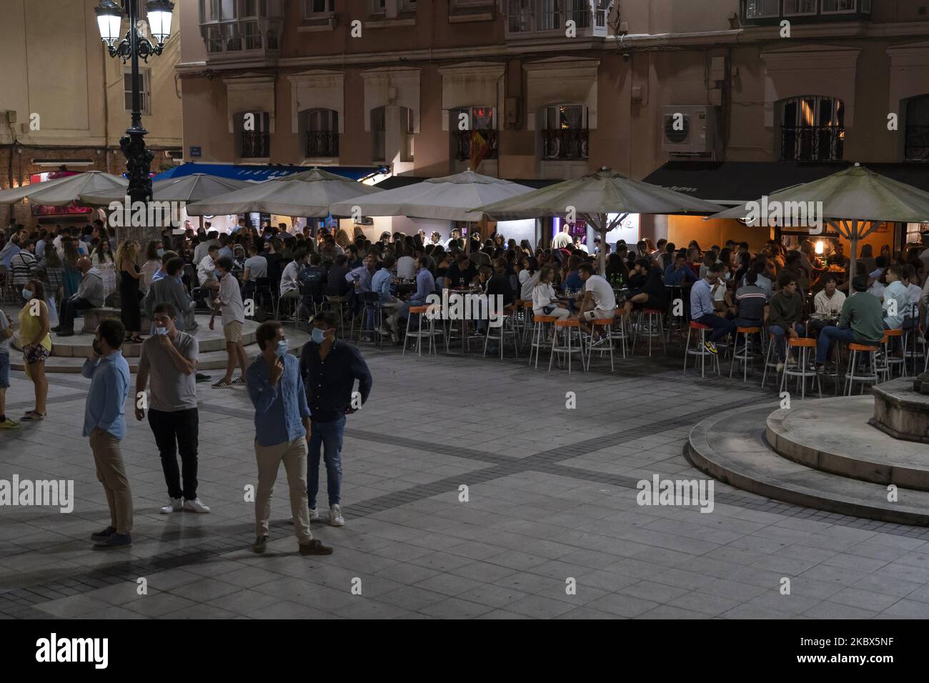 Noche de copas hi-res stock photography and images - Alamy