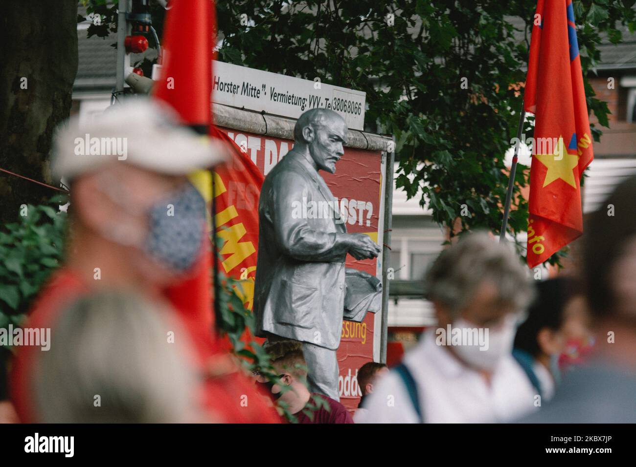 lenin statue can be seen during the protest between the right wings AFD ...