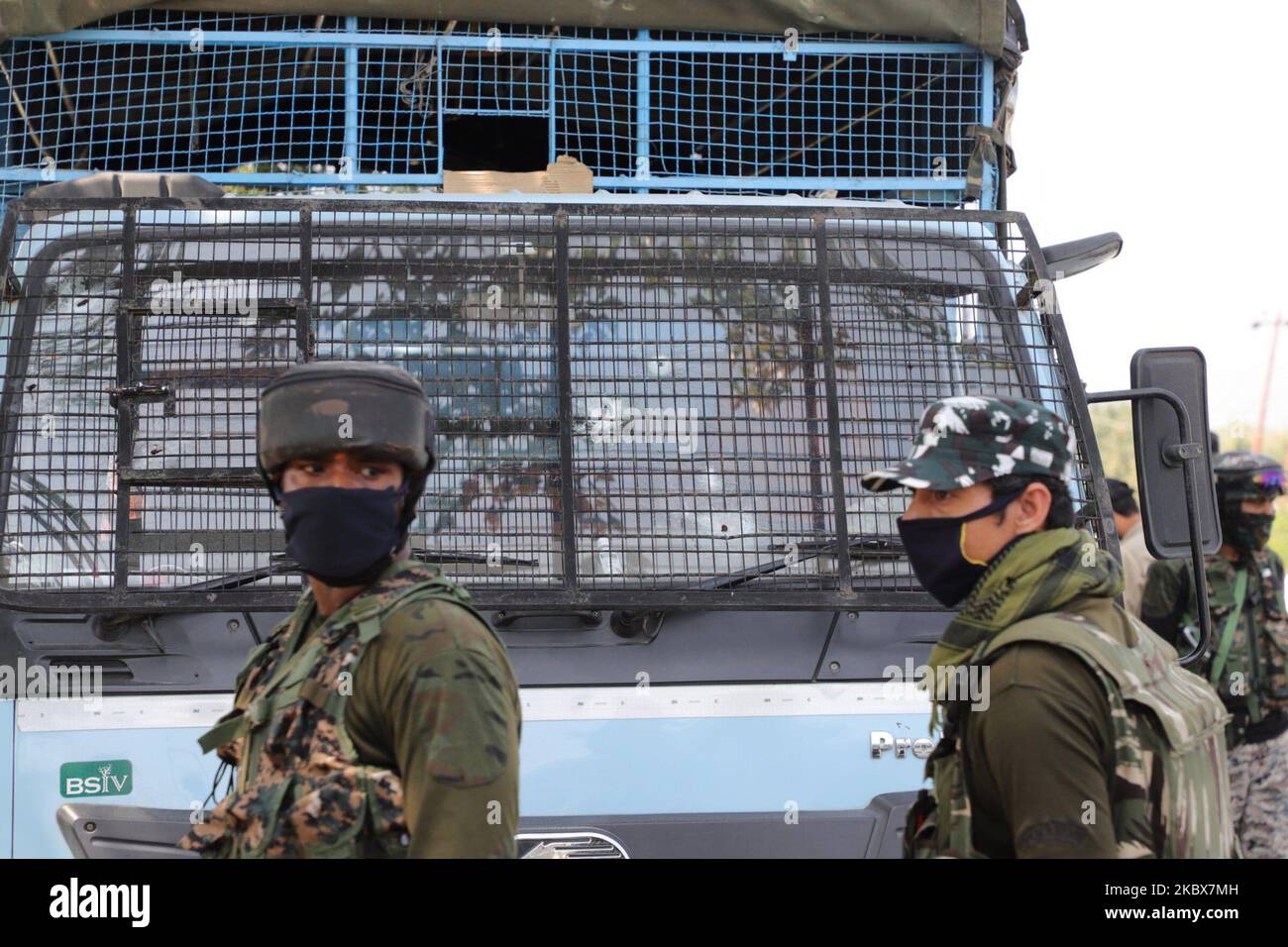 Crpf troopers hi-res stock photography and images - Alamy