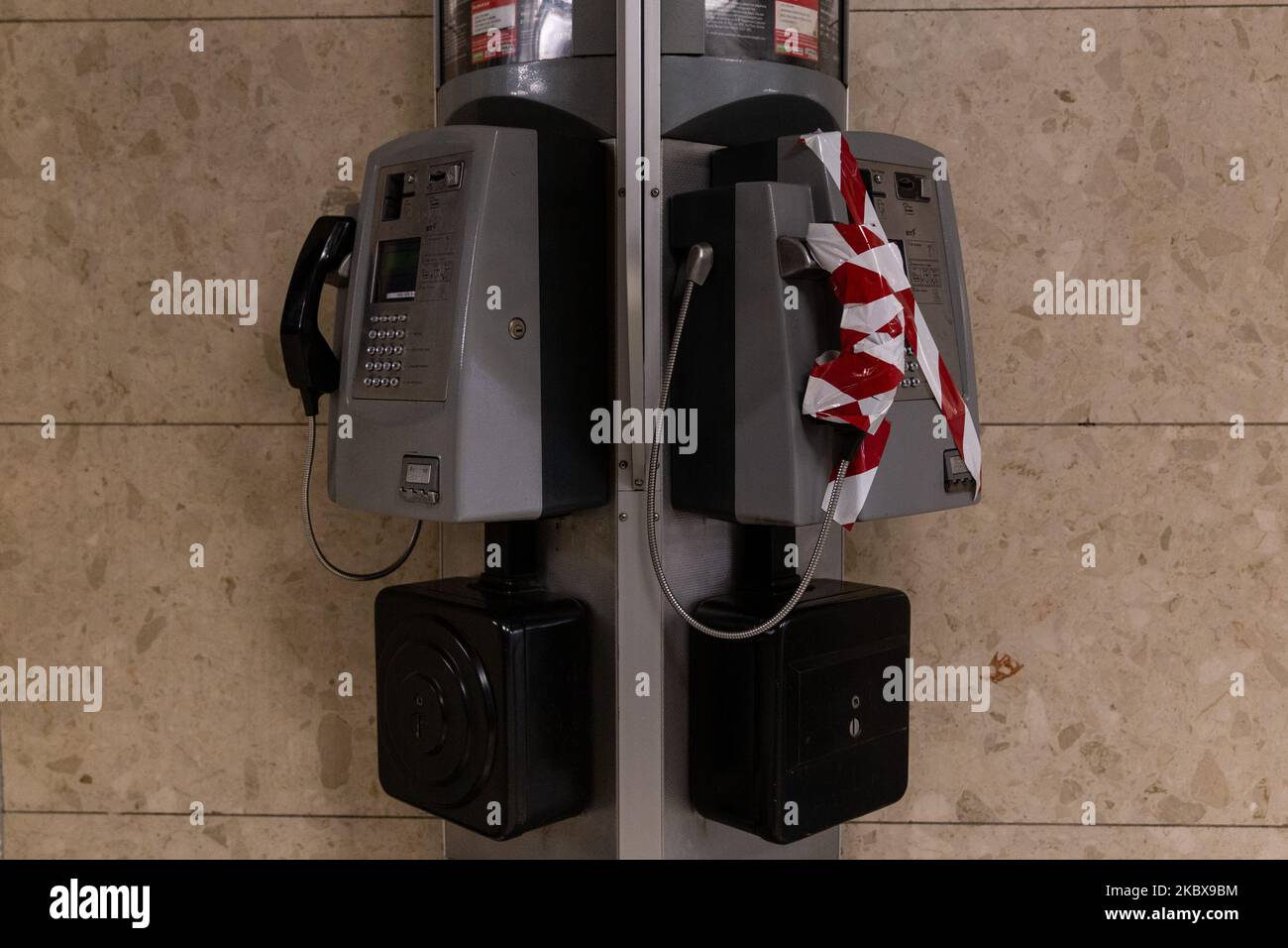 Mirrow hall hi-res stock photography and images - Alamy