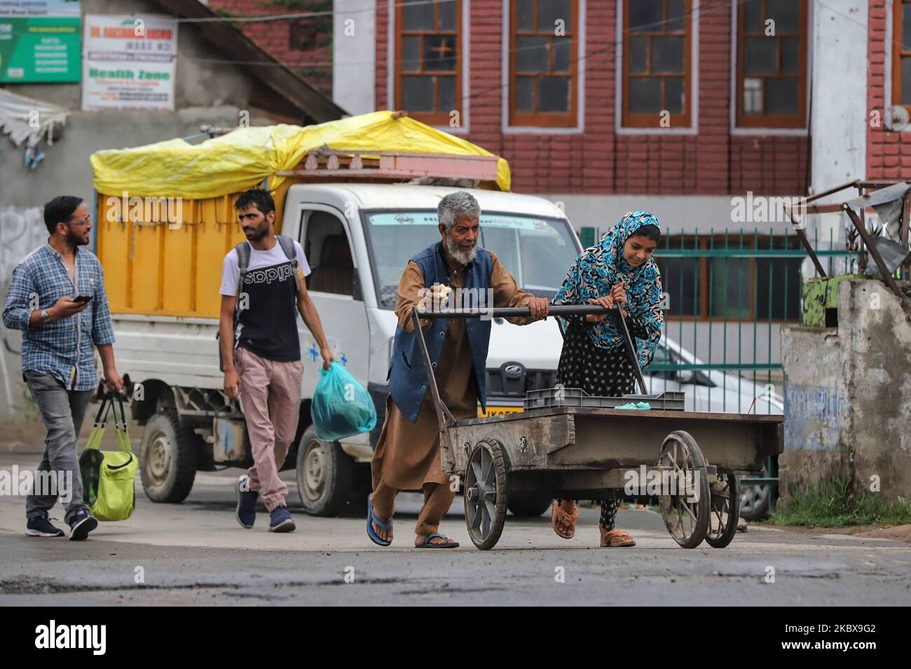 Jama masjid sopore hi-res stock photography and images - Alamy