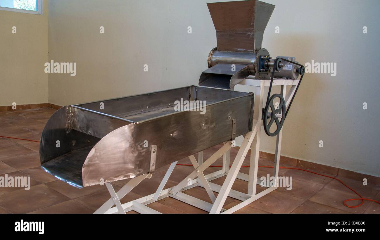 Cassava factory hi-res stock photography and images - Alamy