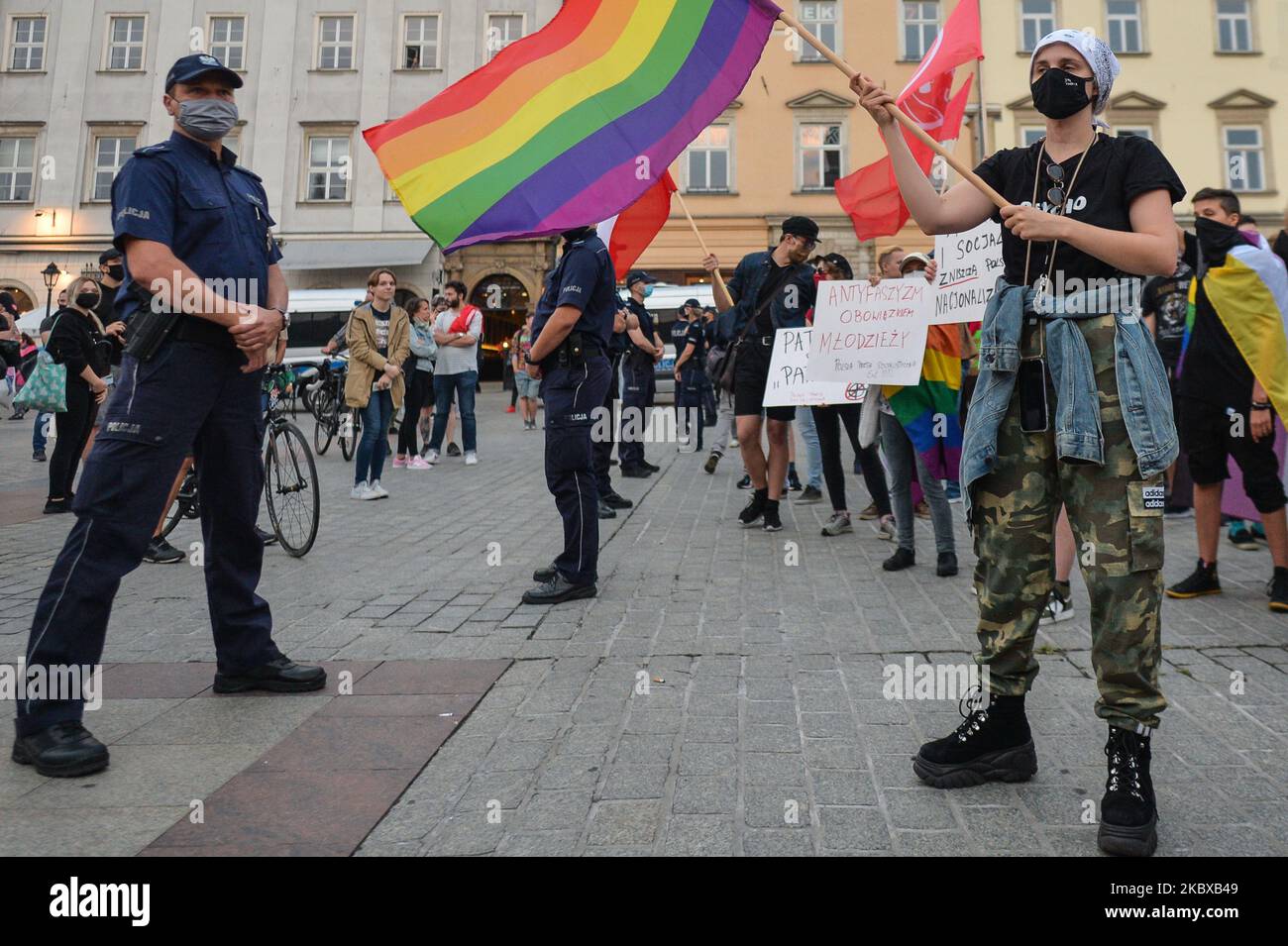 Rainbow symbole hi-res stock photography and images - Alamy