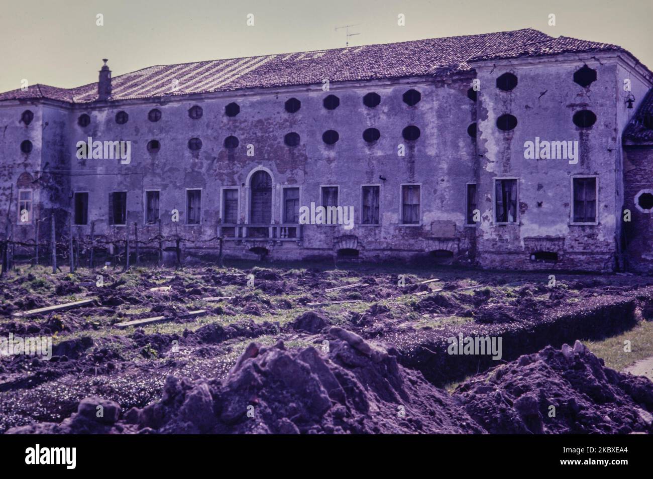 Rovigo, Italy may 1979: Old farmhouse in the countryside in 70s Stock ...