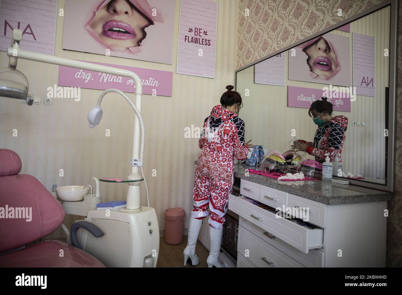 Regular hazmat cloth hi-res stock photography and images - Alamy