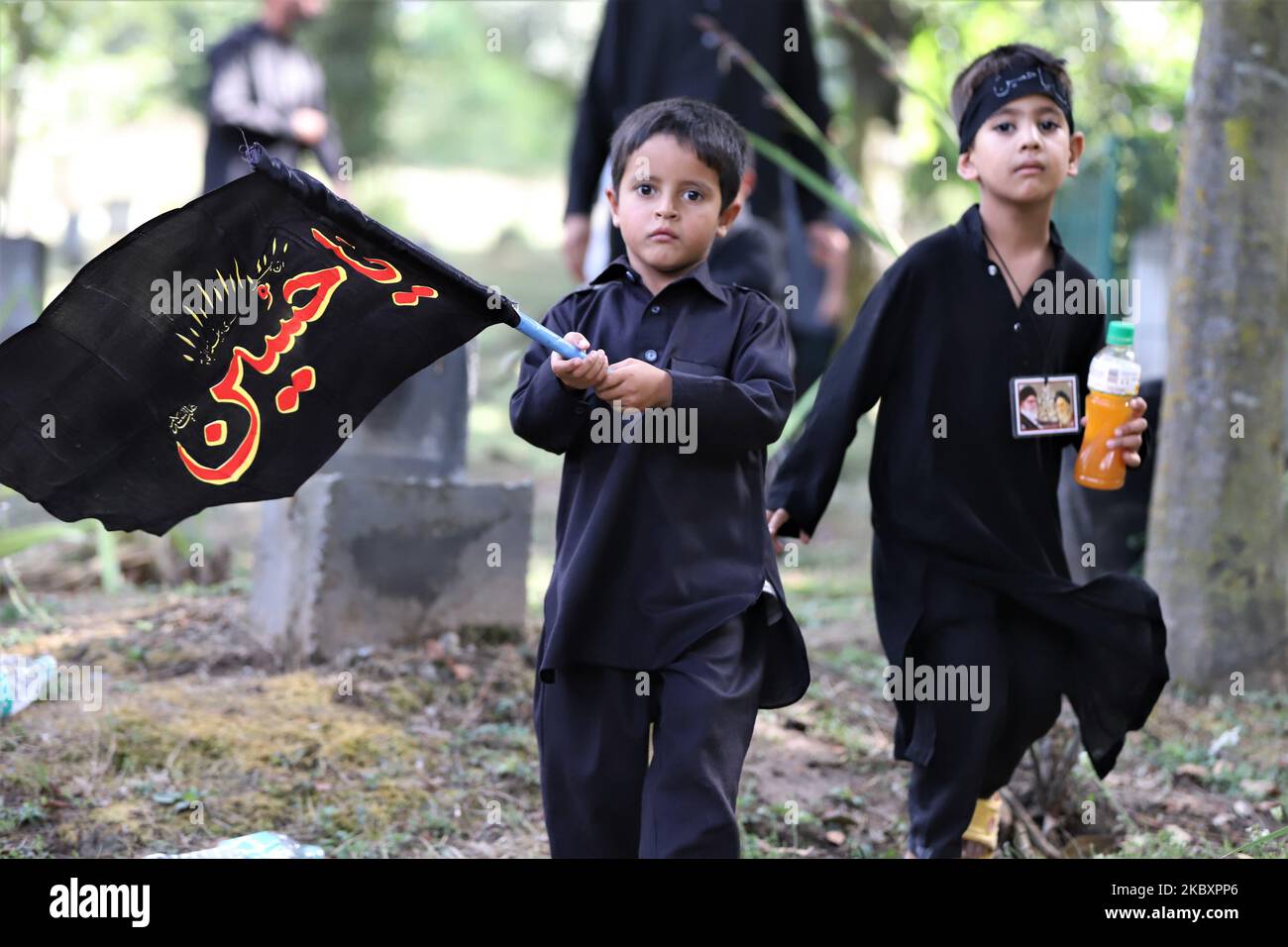 Shiite muslim kids hi-res stock photography and images - Alamy