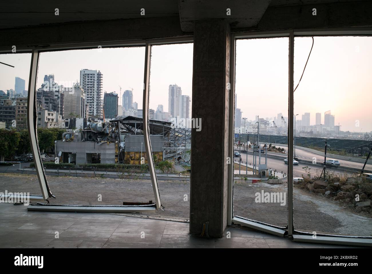 Totaly destroyed restaurant hi-res stock photography and images - Alamy