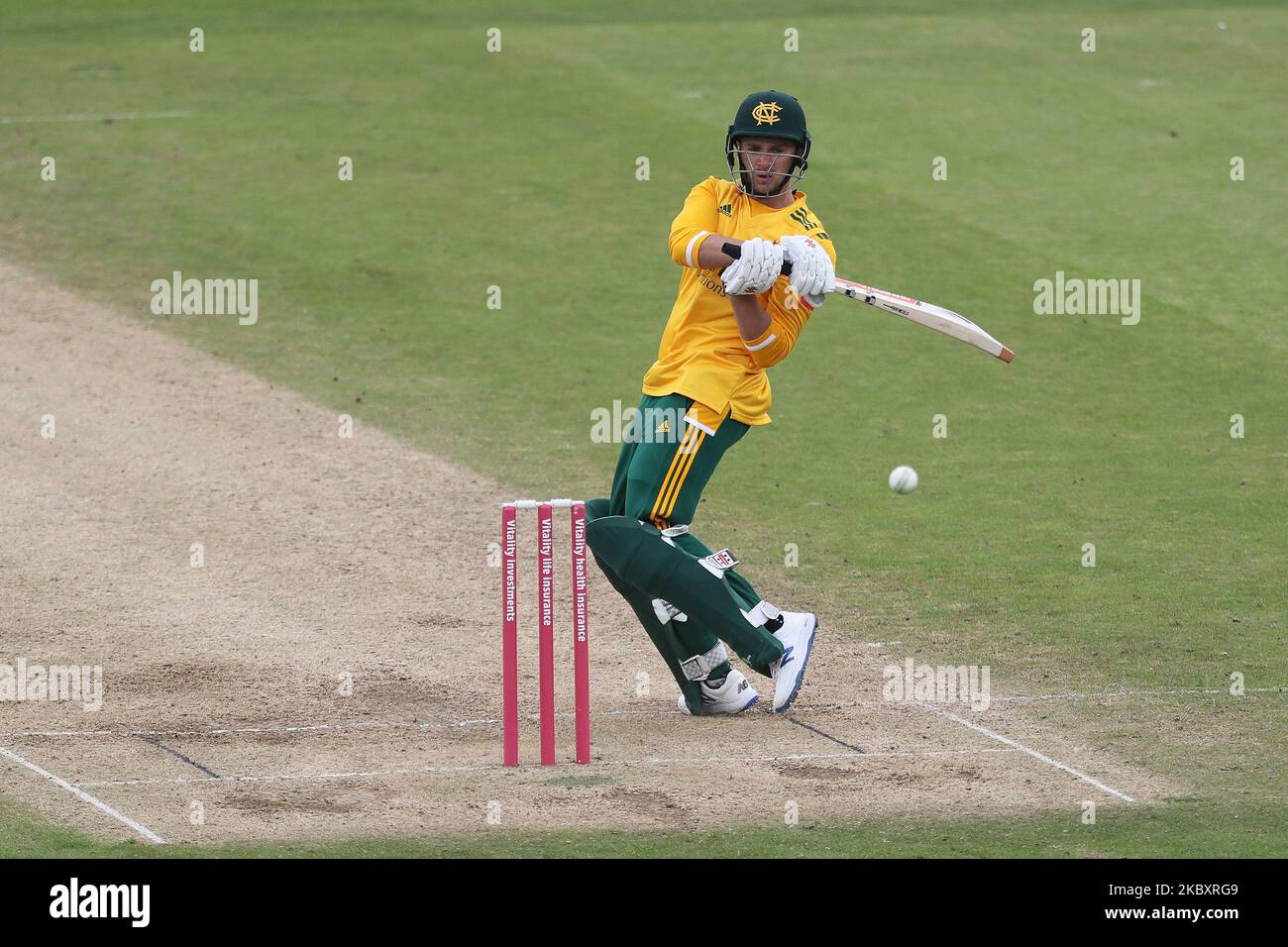 Joe clarke cricket hi-res stock photography and images - Alamy