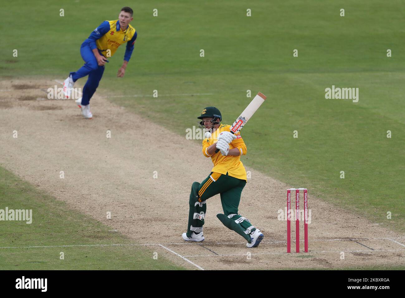 Joe clarke of notts batting hi-res stock photography and images - Alamy