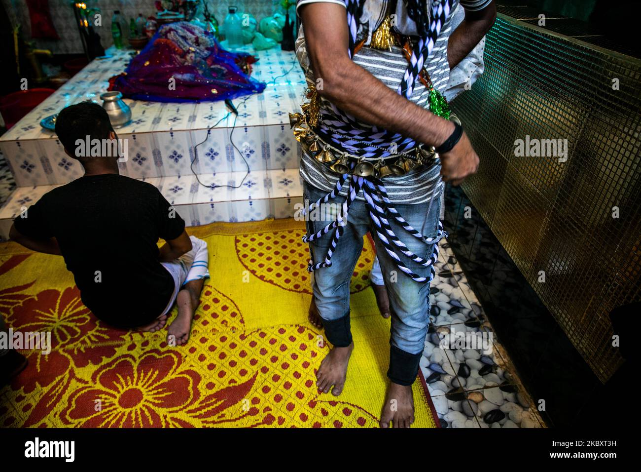 A bihari wears his traditional attire to celebrate ashura in Dhaka ...