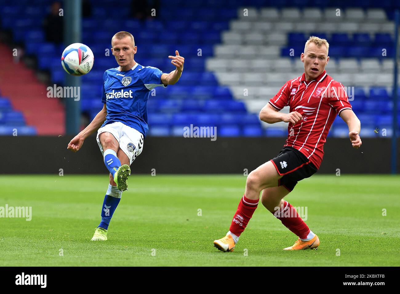 Oldham athletics tom hamer hi-res stock photography and images - Alamy