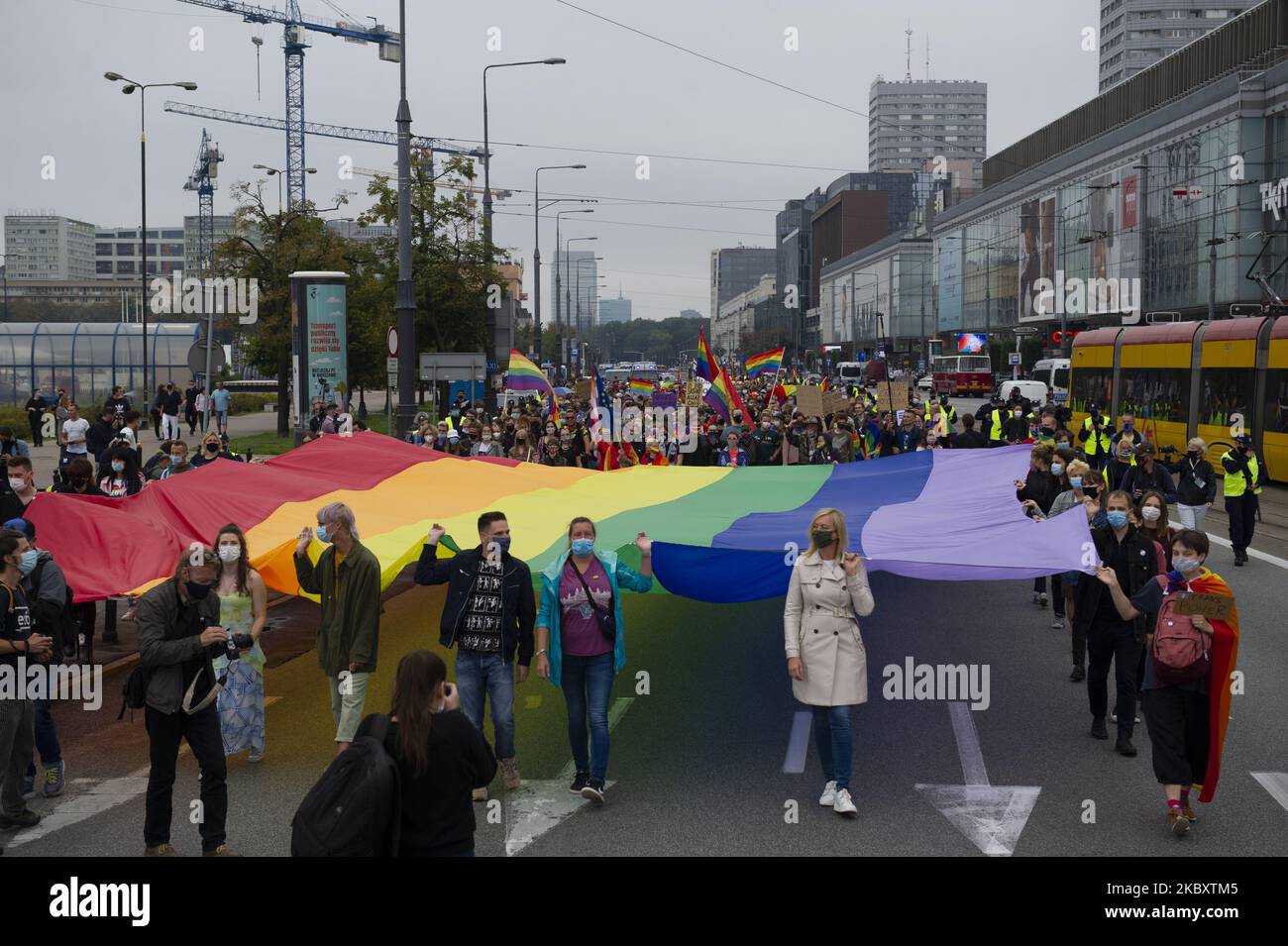 Huge lgbt flag hi-res stock photography and images - Alamy