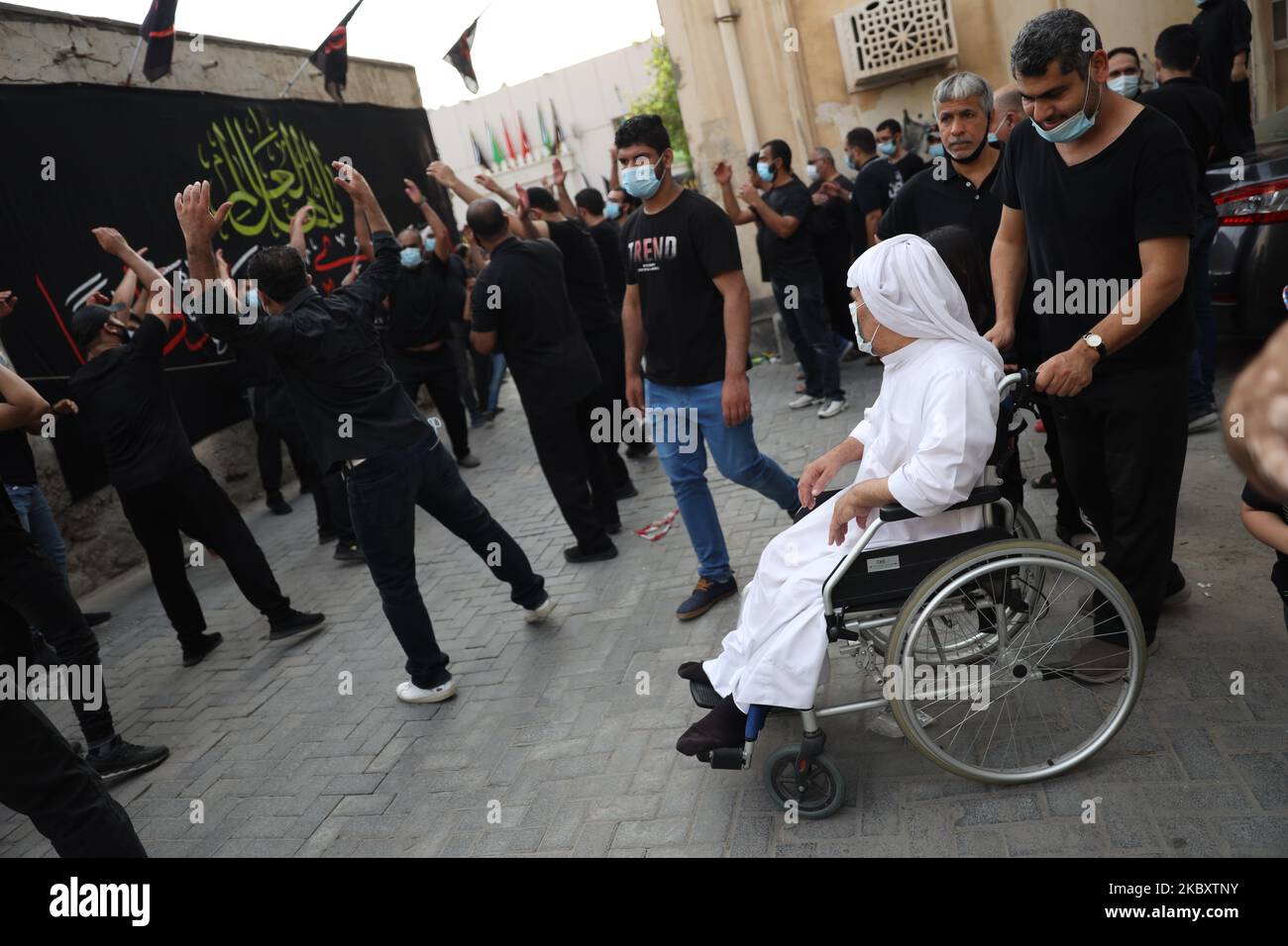 Citizens Bahraini Shiite Muslims participate in the revival of Ashura ...
