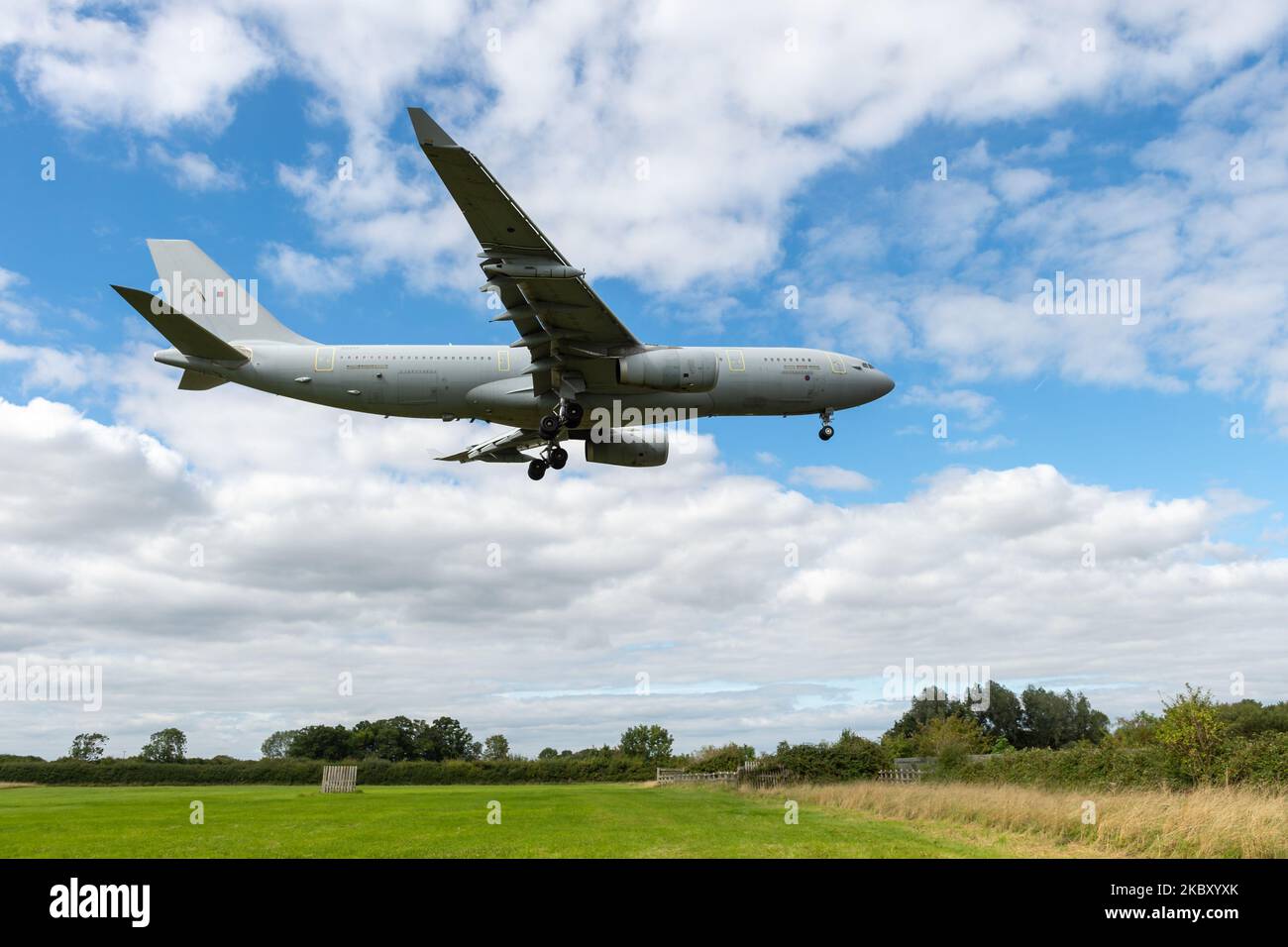 ZZ343 Royal Air Force Airbus Voyager K2 approaches into RAF Brize ...