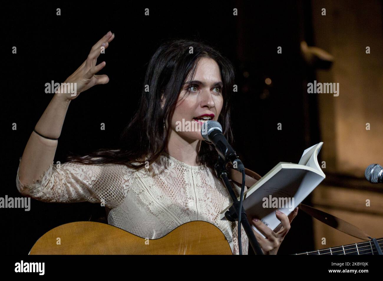 Nel mare ce la sete hi-res stock photography and images - Alamy