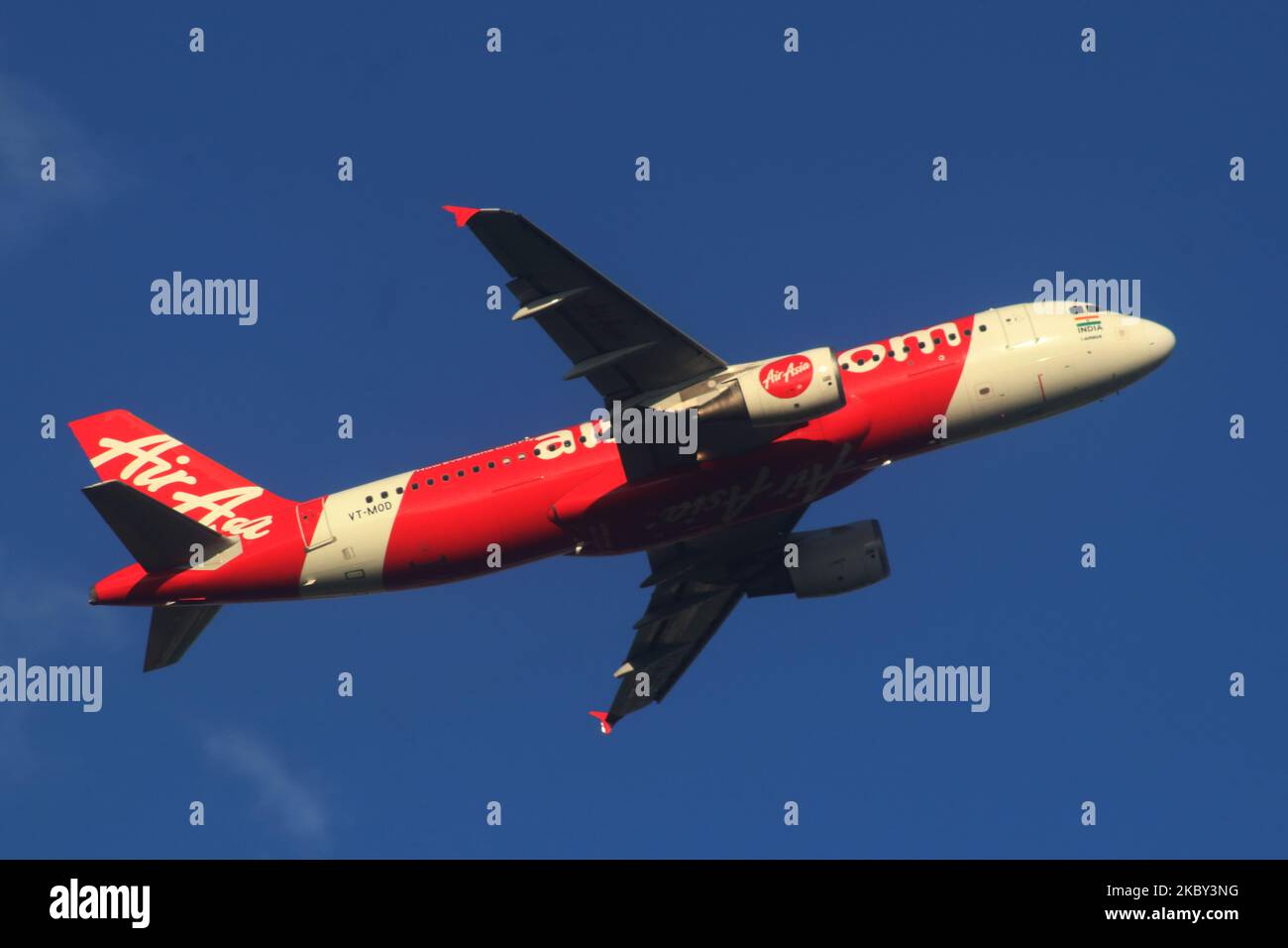 Air asia flight hi-res stock photography and images - Alamy