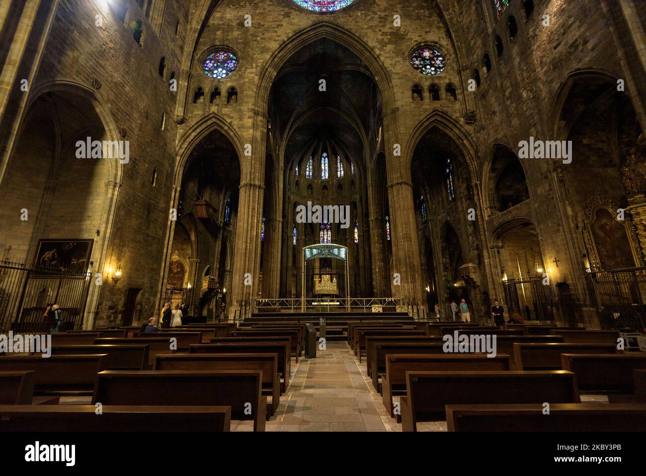 Interior of the Cathedral of Girona (Catalonia, Spain) ESP: Interior de ...