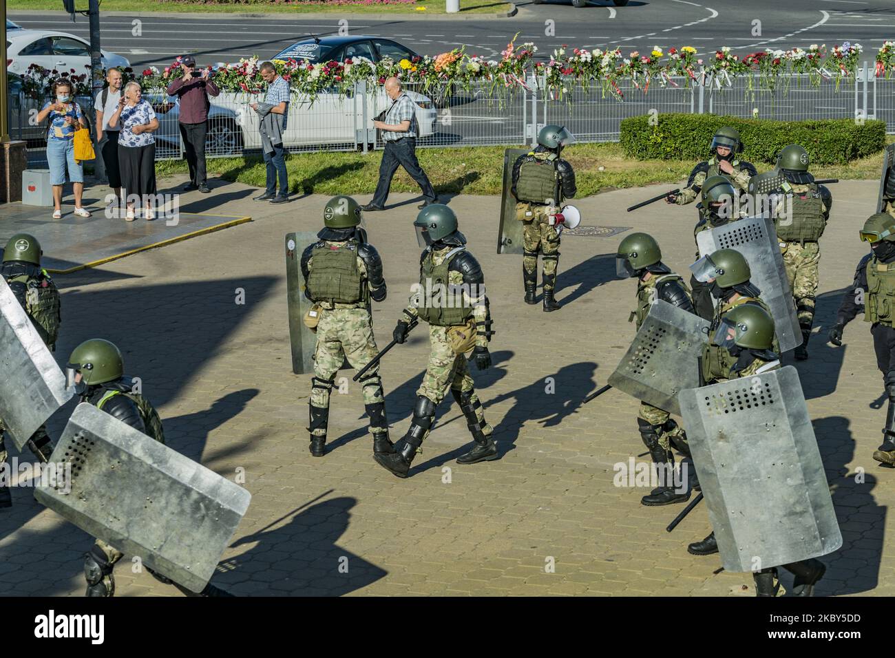 Presence of militarized police hi-res stock photography and images - Alamy