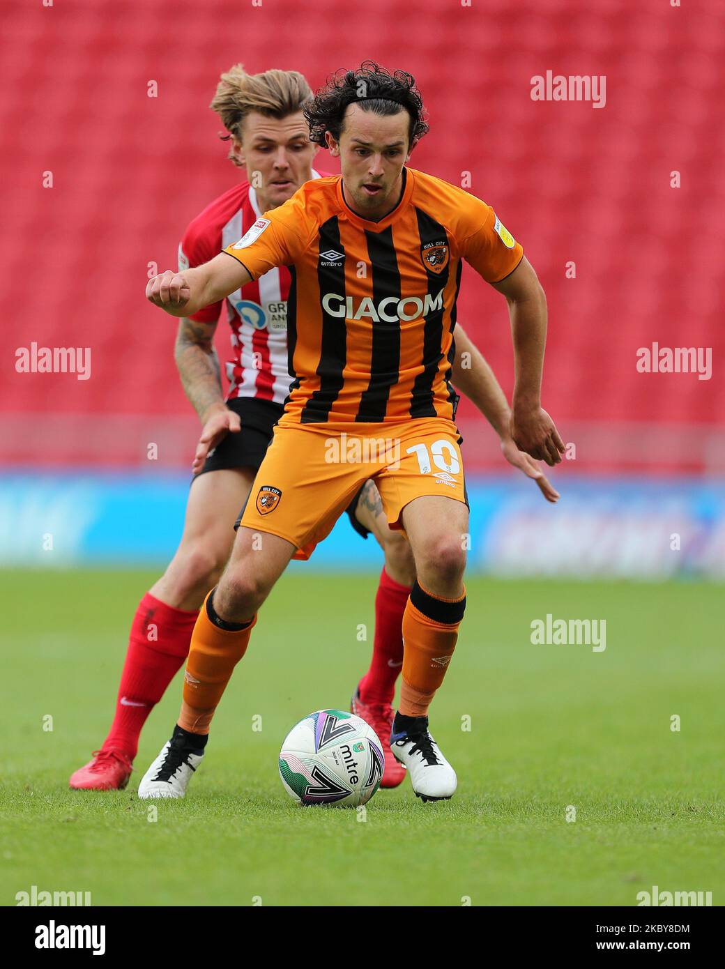 George Honeyman of Hull City in action with Sunderland's Max Power ...