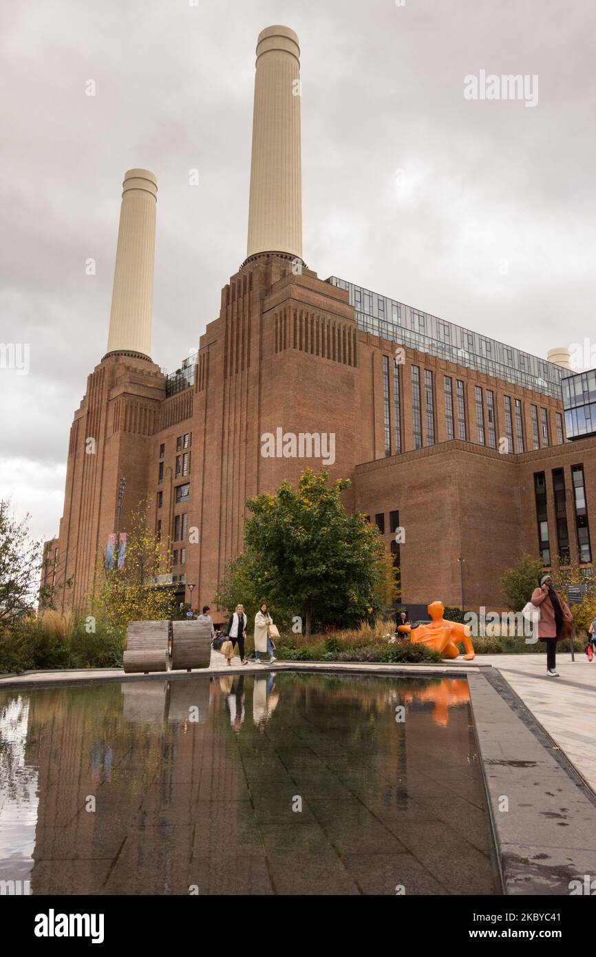 The newly redeveloped Battersea Power Station, Nine Elms, Vauxhall ...