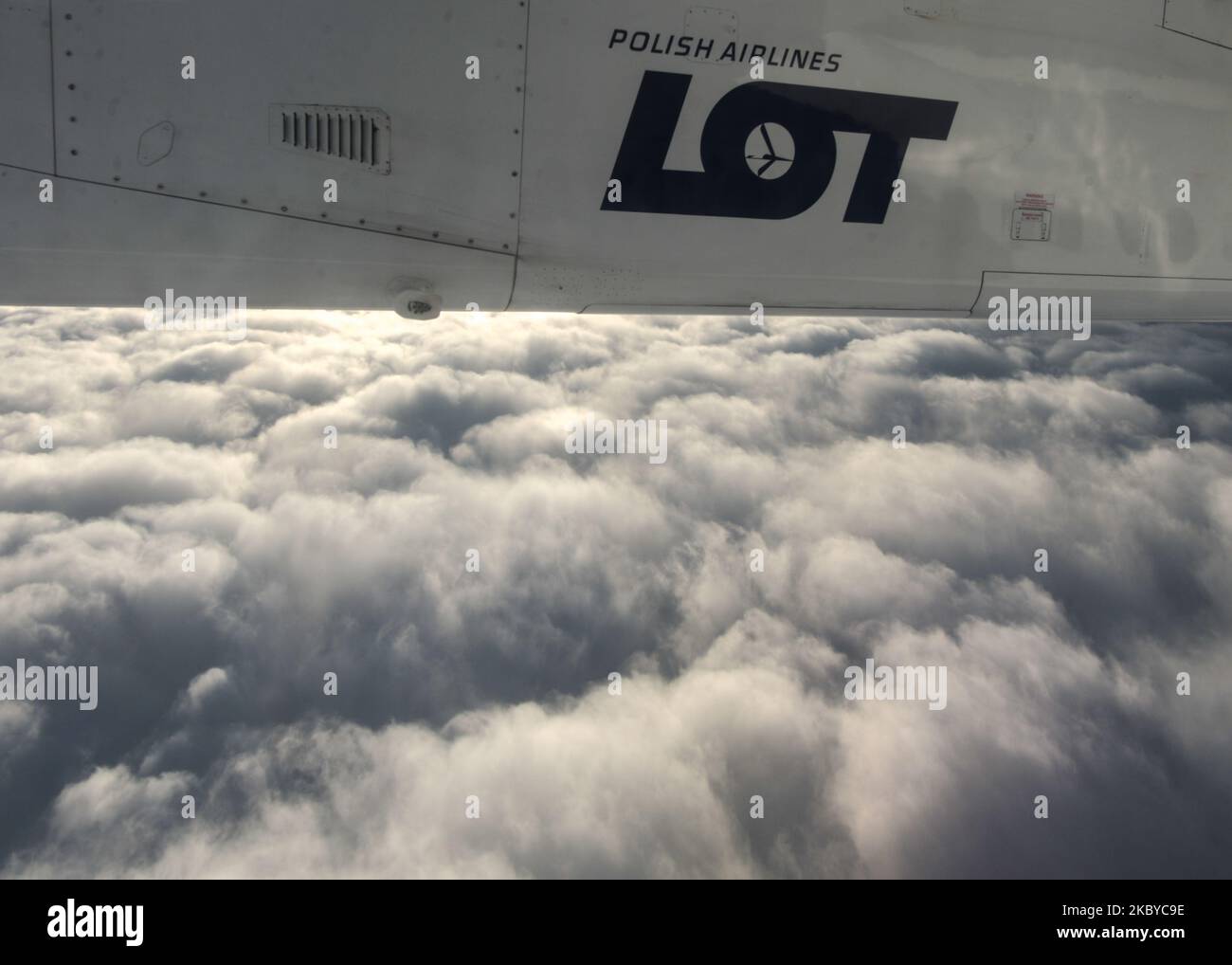 Polish Airlines LOT de Havilland Canada DHC-8-400Q / Bombardier Q400 SP ...