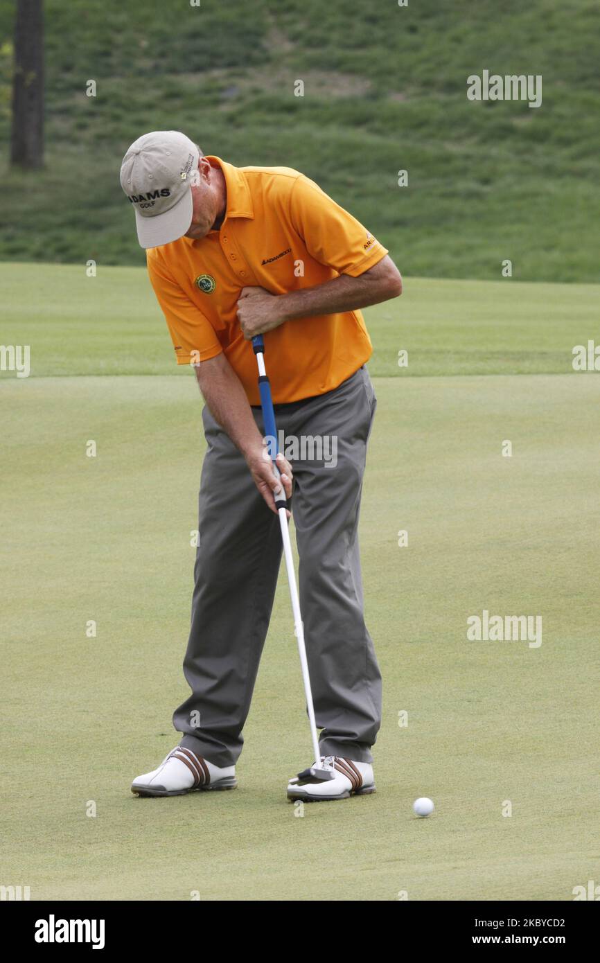 South korea gary hallberg of usa hi-res stock photography and images ...