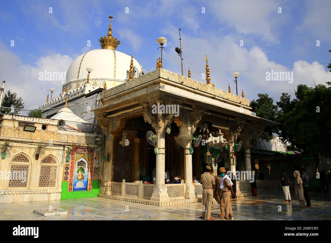 Sufi temple hi-res stock photography and images - Alamy