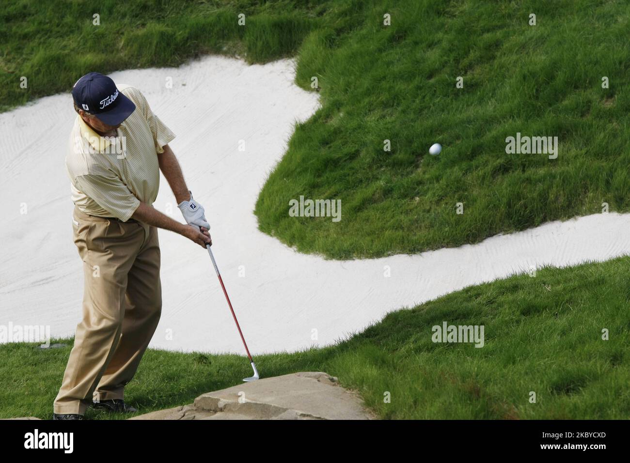 David Peoples of USA, 18th hall putt during the PGA Tour Songdo IBD ...