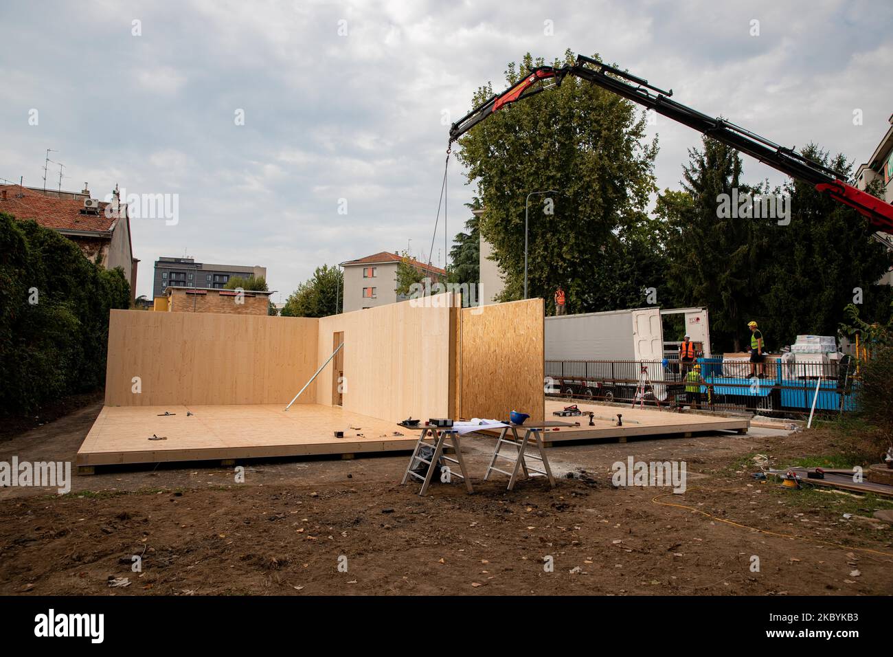 Temporary class modules hi-res stock photography and images - Alamy