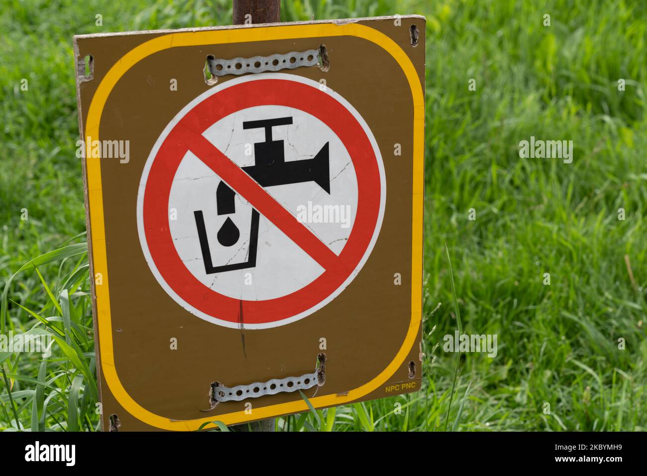 No drinking water sign. Water is unsafe for human consumption Stock ...