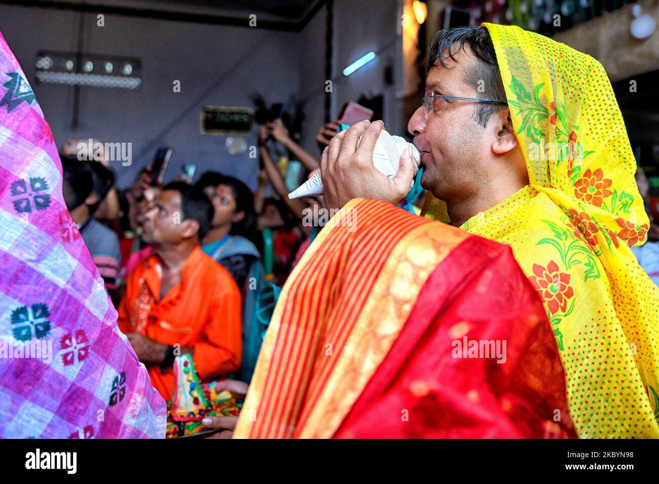 Jagadhatri puja ritual hi-res stock photography and images - Alamy