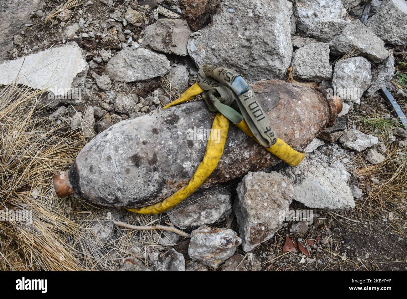 Wwii bomb italy hi-res stock photography and images - Alamy