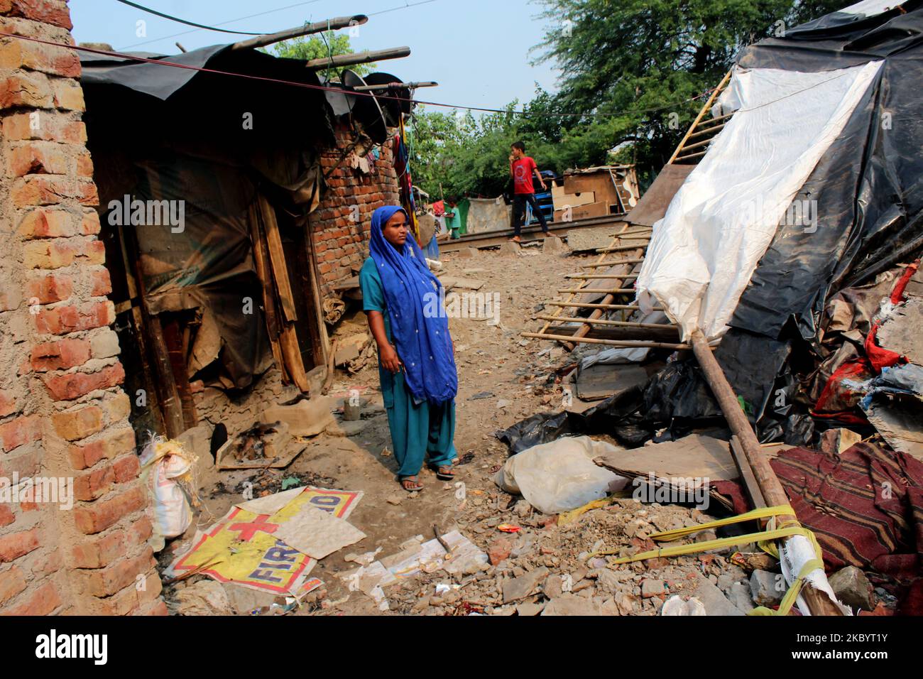 Demolition slums hi-res stock photography and images - Alamy