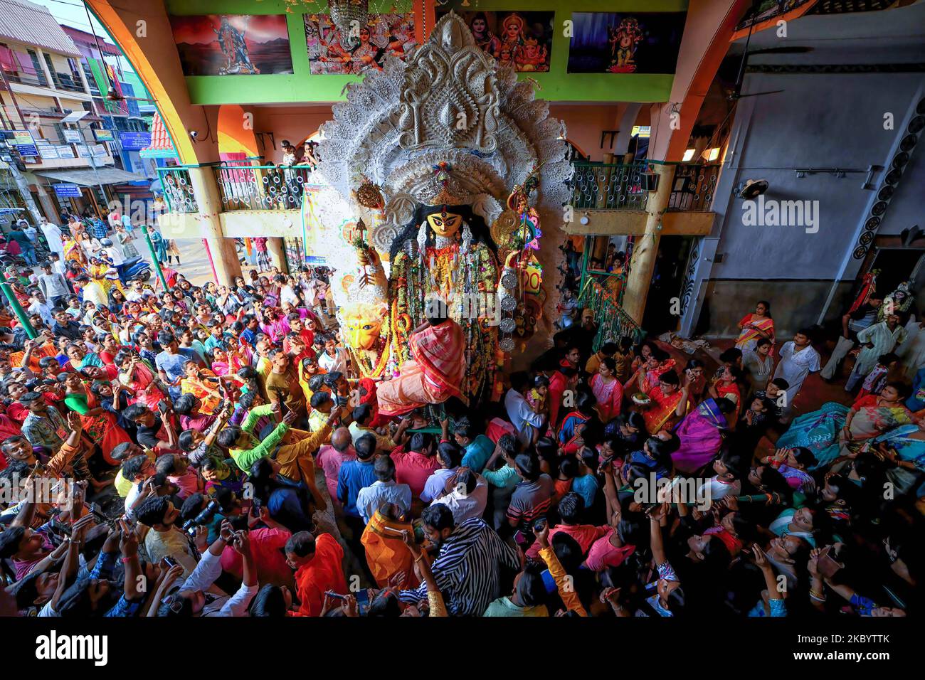 Bhadreswar, India. 03rd Nov, 2022. Indian Hindu devotees offering ...
