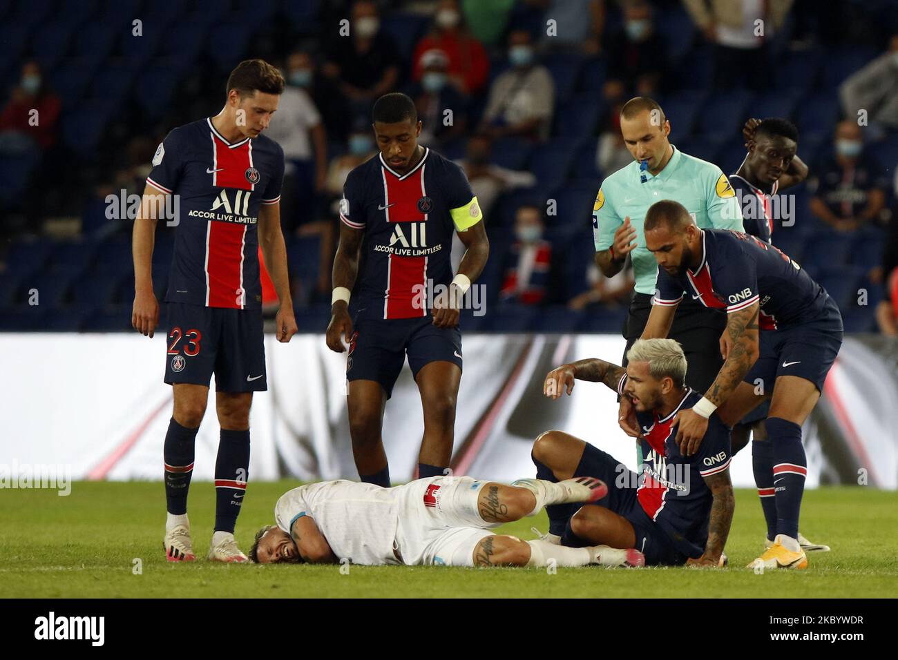 Leandro paredes psg 2020 hi-res stock photography and images - Alamy