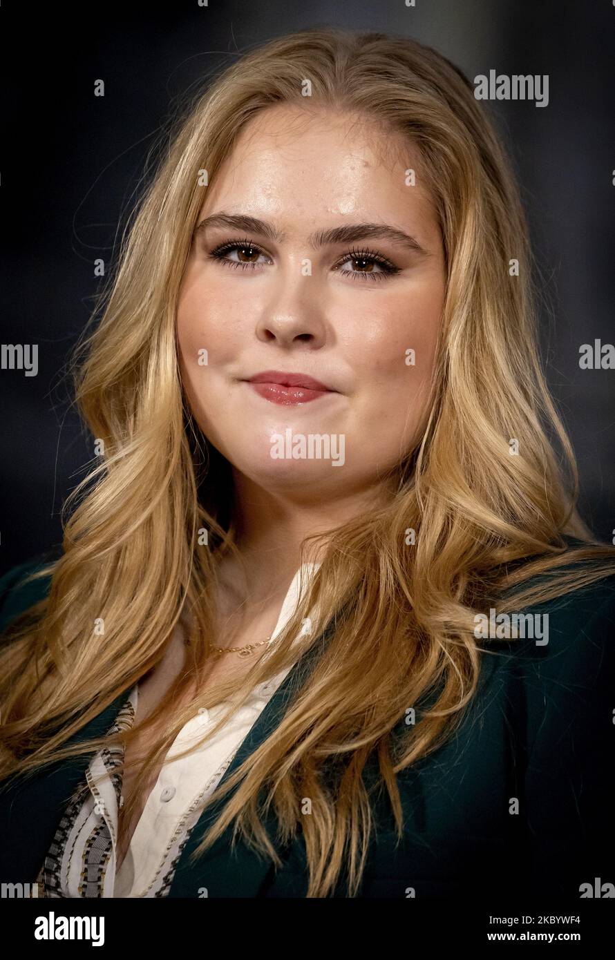2022-11-04 14:02:12 AMSTERDAM - Princess Amalia poses during the photo ...
