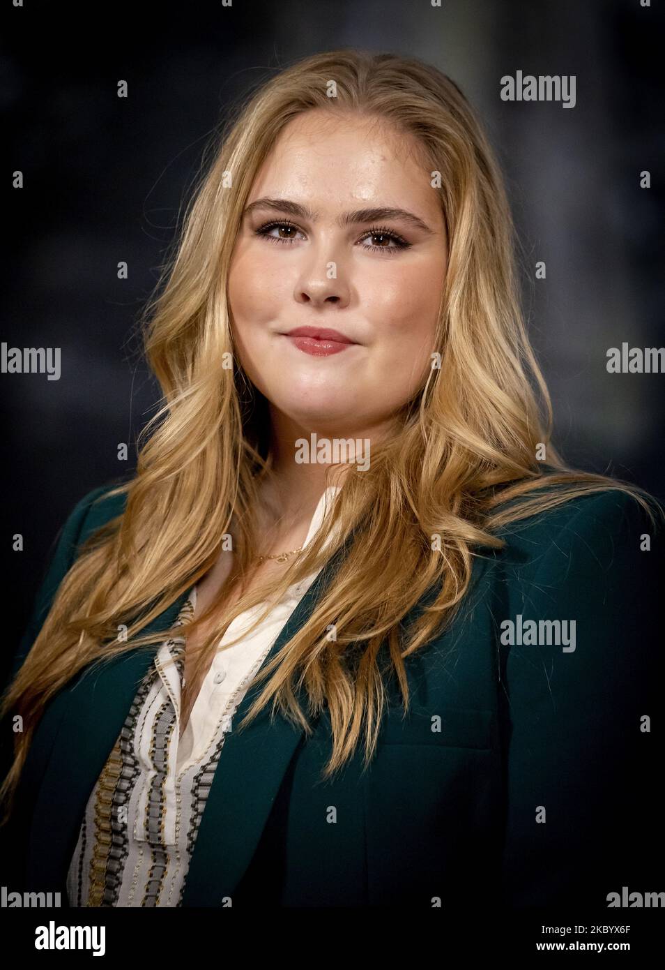 2022-11-04 14:02:11 AMSTERDAM - Princess Amalia poses during the photo ...
