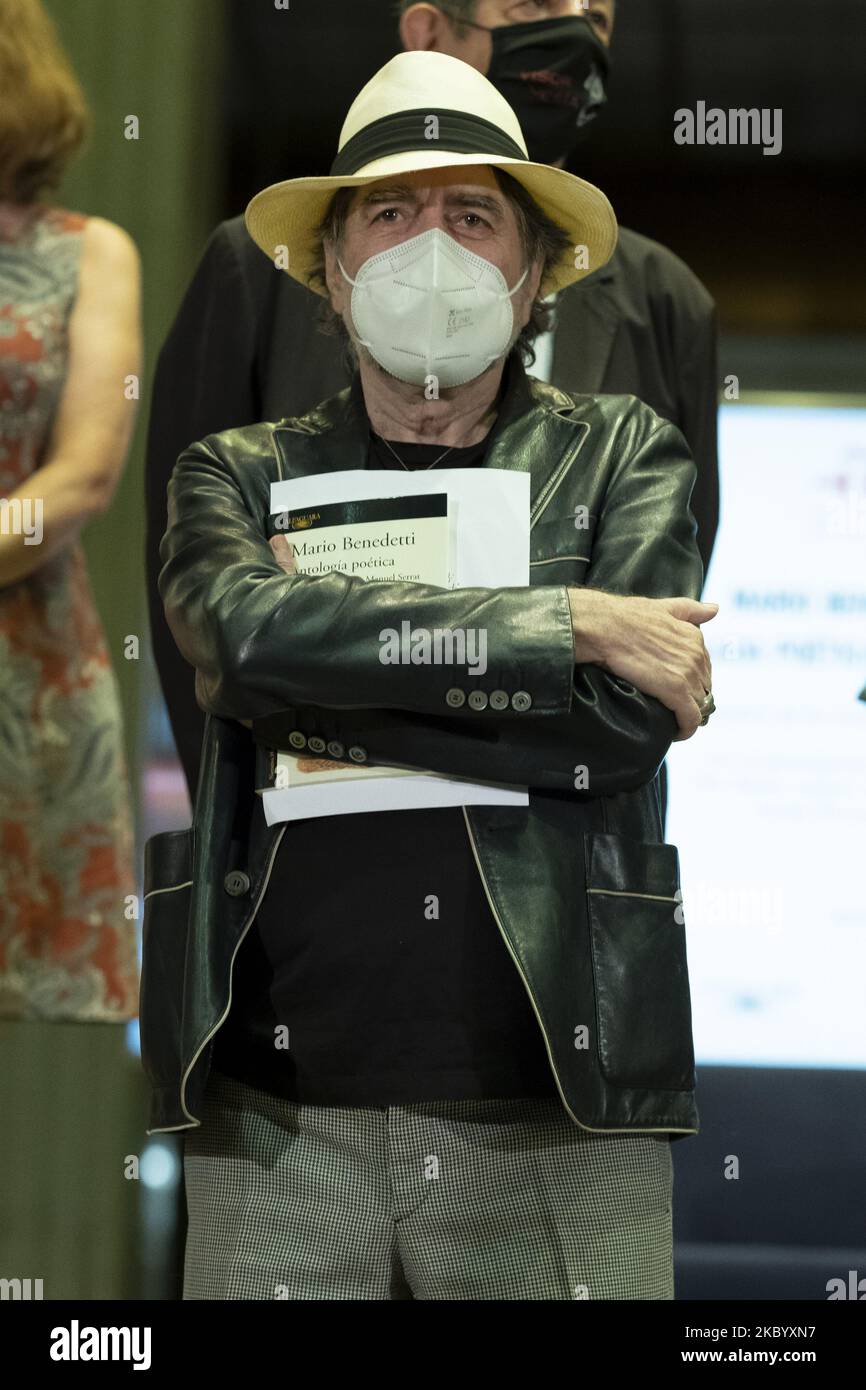 Singer joaquin sabina hi-res stock photography and images - Alamy