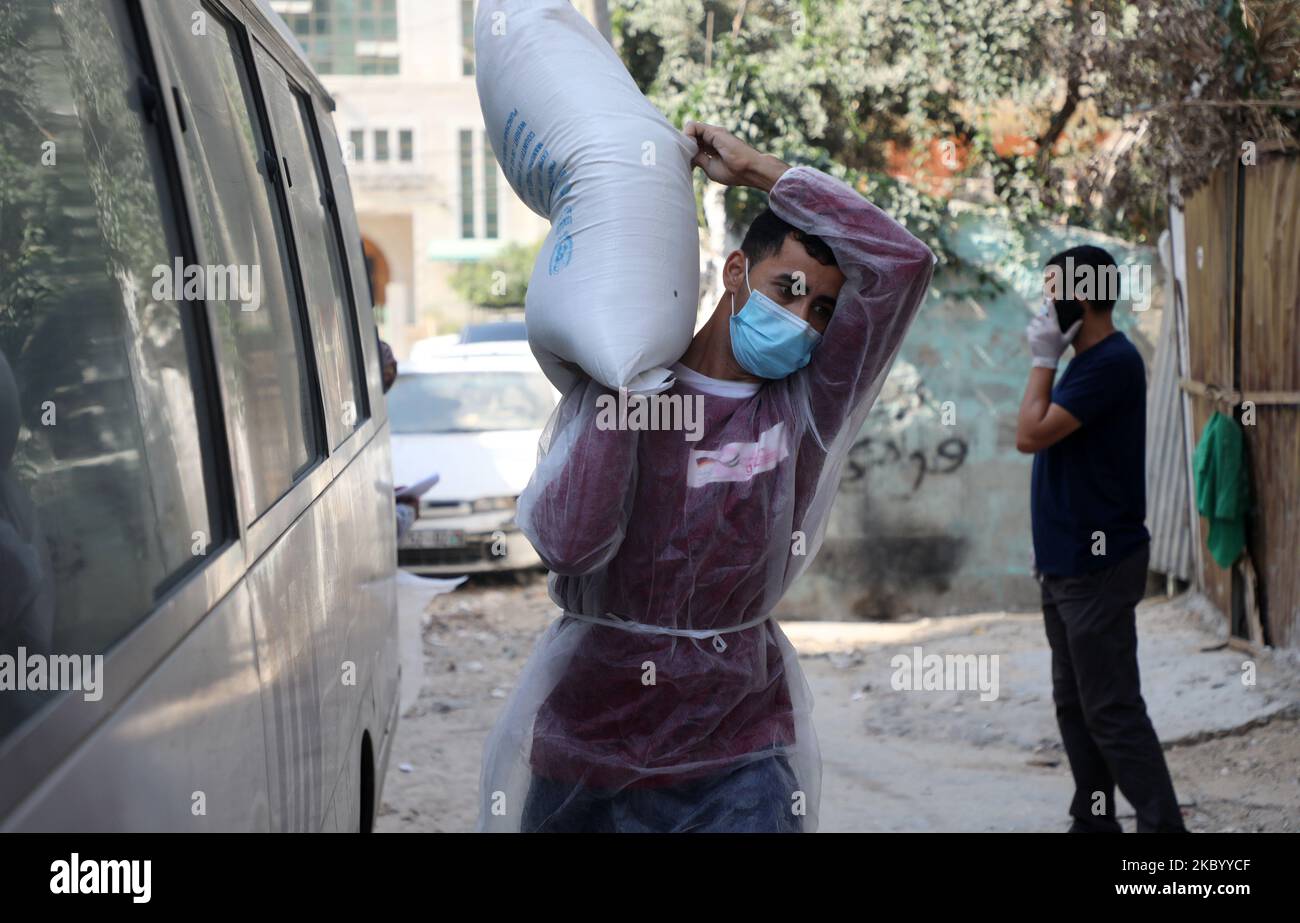United nations relief rations hi-res stock photography and images - Alamy