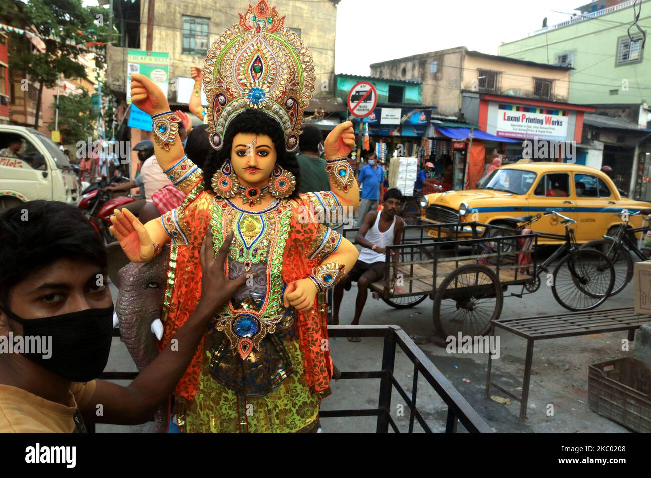 Idol of hindu deity viswakarma hi-res stock photography and images - Alamy