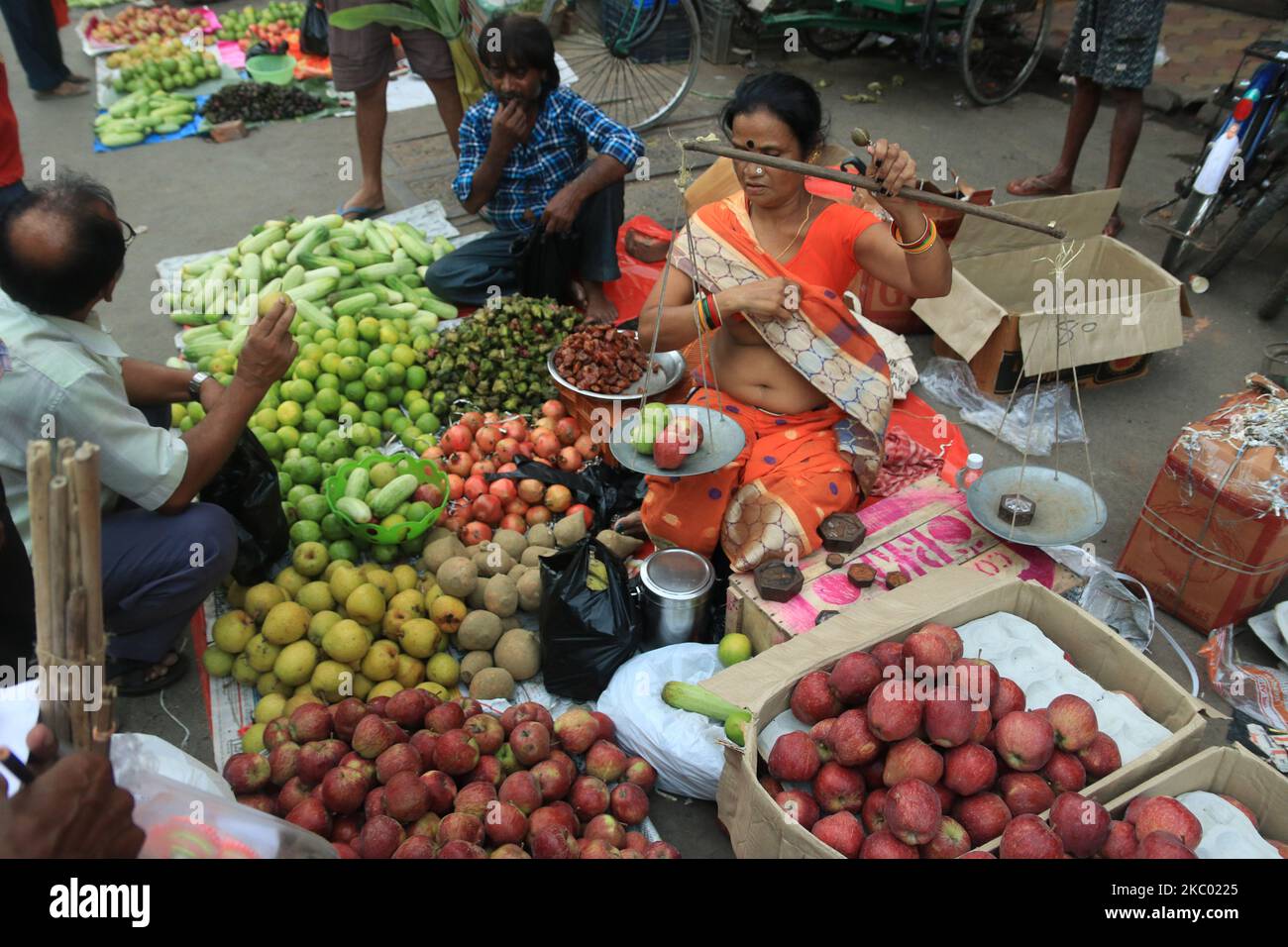 Hindu puja fruit hi-res stock photography and images - Alamy