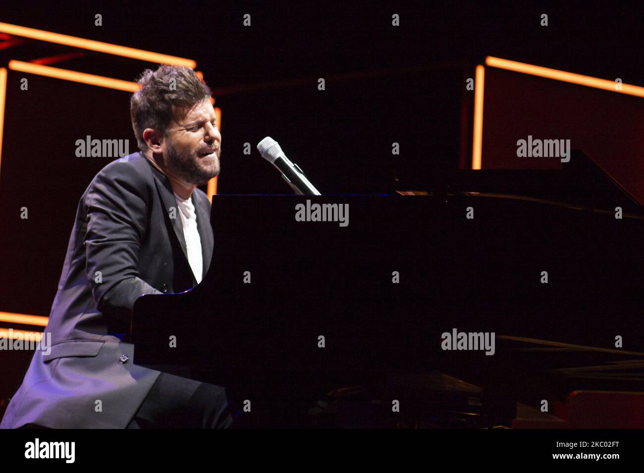 General pablo lopez hi-res stock photography and images - Alamy