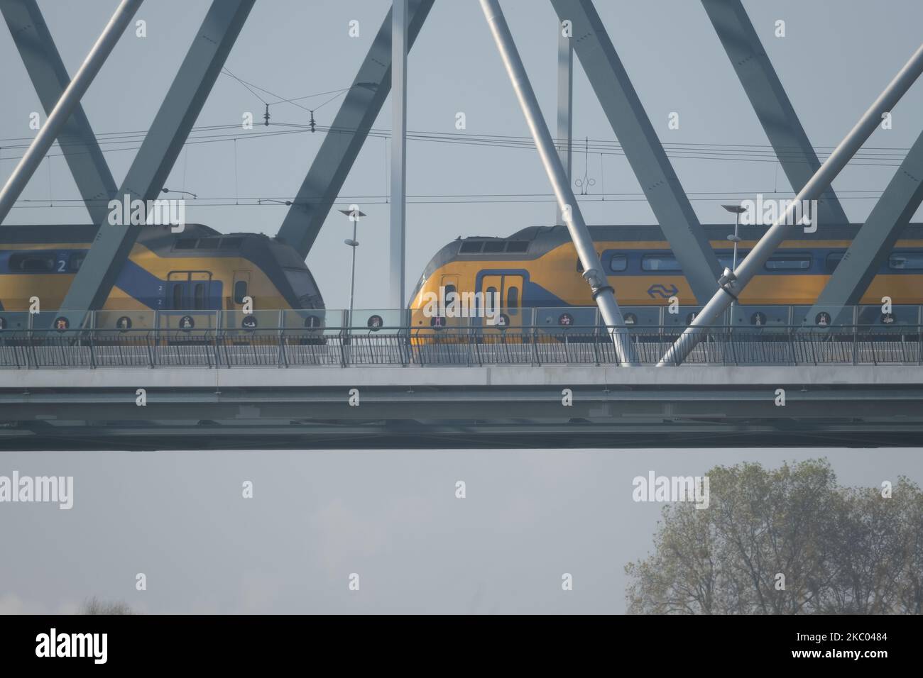 Two trains passing each other hi-res stock photography and images - Alamy