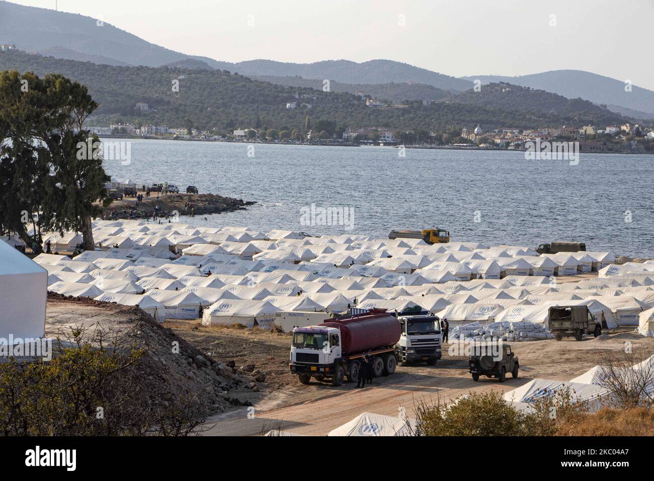 New refugee camp structure hi-res stock photography and images - Alamy