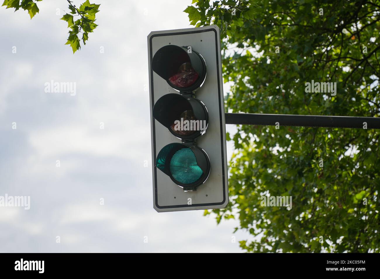 The traffic light on the street, close-up, vertical Stock Photo - Alamy