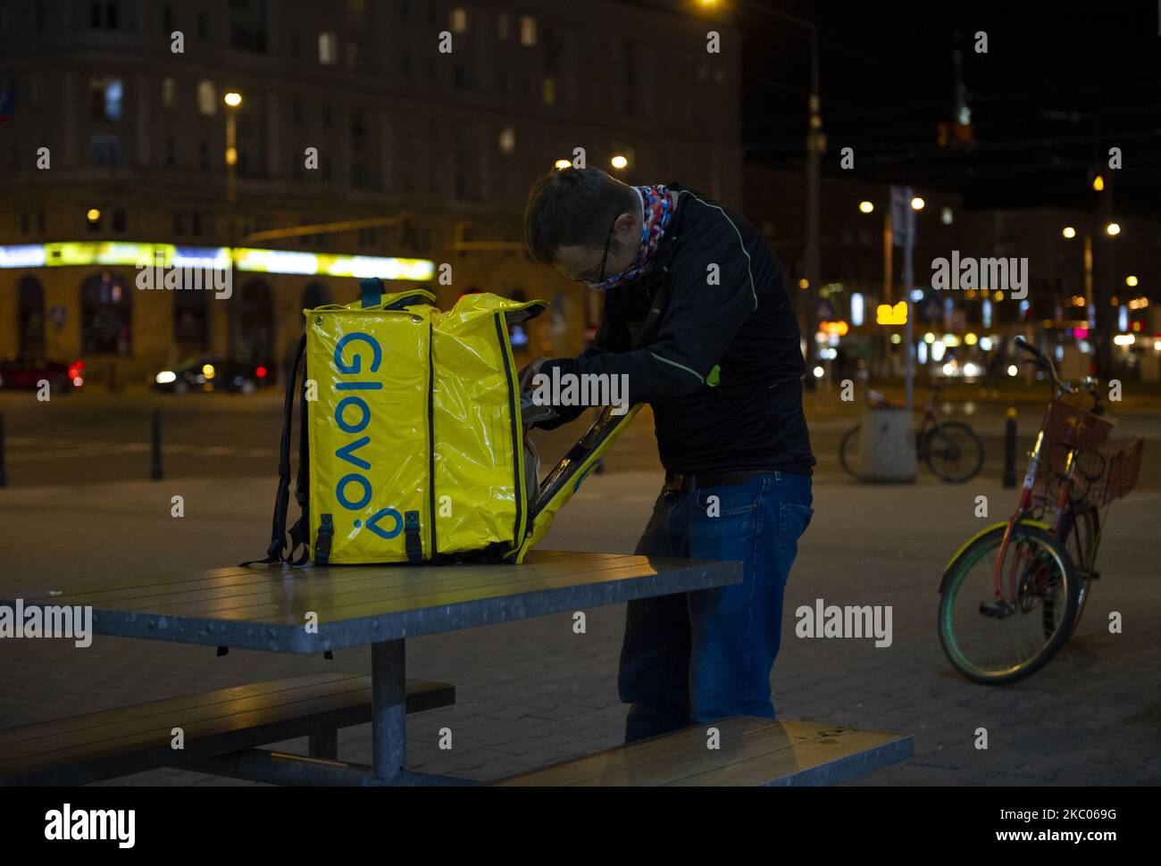 Glovo polonia hi-res stock photography and images - Alamy