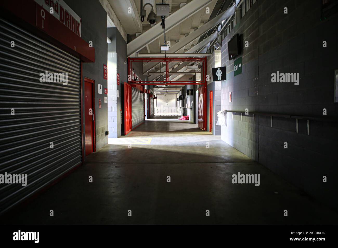 Stadium concourse hi-res stock photography and images - Alamy