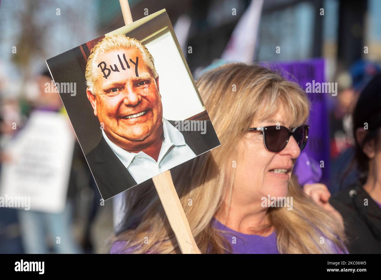 CUPE (Canadian Union of Public Employees) education workers strike on ...